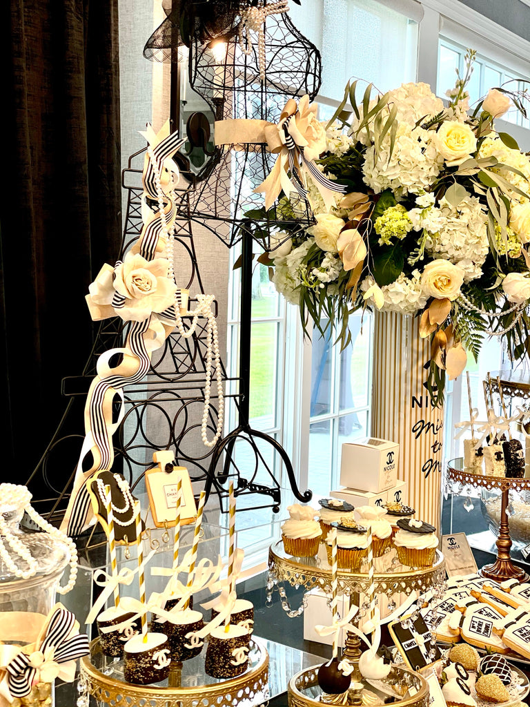 Dalmazio Design Showers of Happiness Umbrella Centerpiece